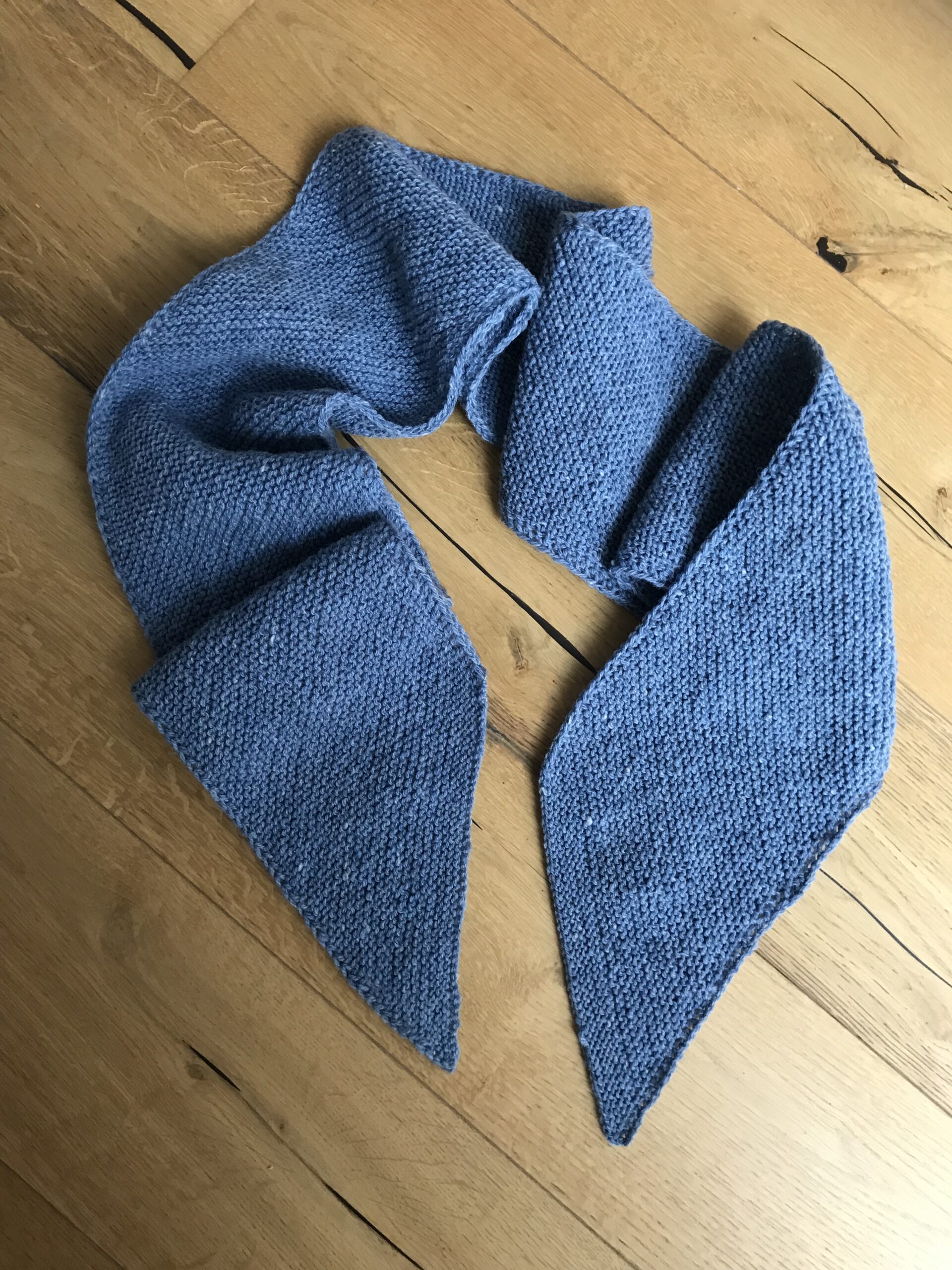 Zipfelschal - Schal mit spitzen Enden - Strickanleitung Zipfelschal